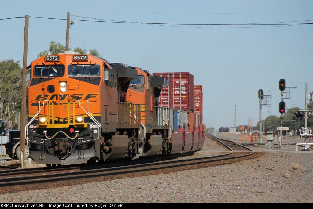 BNSF 6572